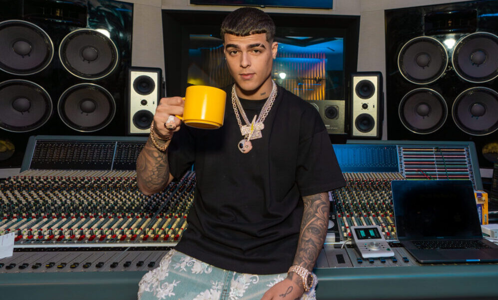 La Estrella Del Reggaetón Lunay Se Une A Mccafé® At Home - ESTILOS MEDIA